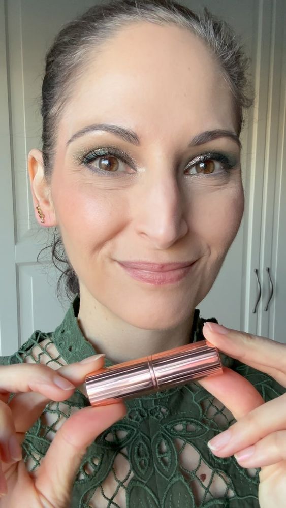 Magic Beauty Stars: Visage_and_curls | Magic Beauty Stars